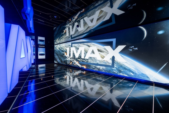 Volvo je po celý rok sponzorem Cinema City IMAX v OC Flora | MediaGuru