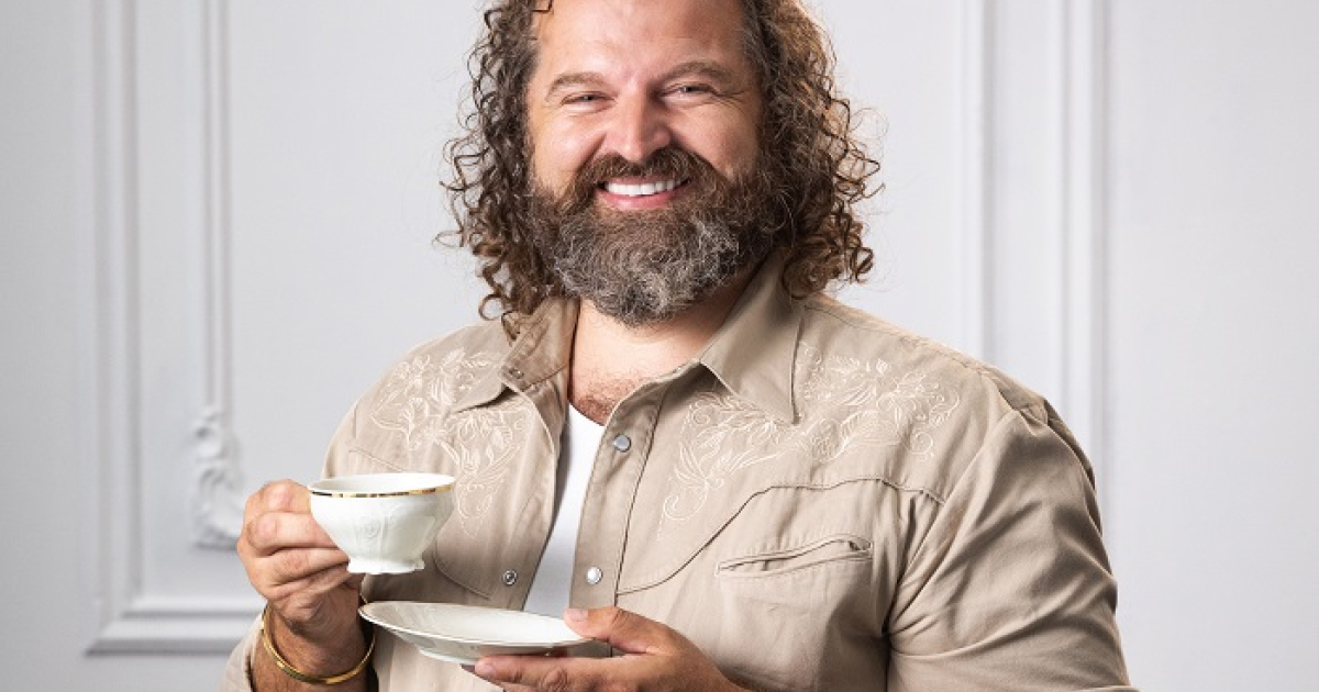 Novou tváří značky Ahmad Tea je Josef Maršálek | MediaGuru