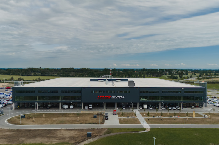 Louda Auto v Poděbradech otevírá největší autosalon v Evropě | MediaGuru